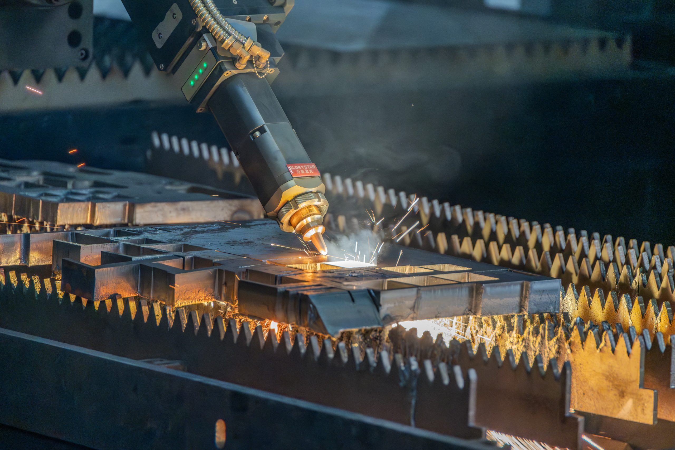 Stainless Steel Laser Cutting: Tips for Quality & Efficiency